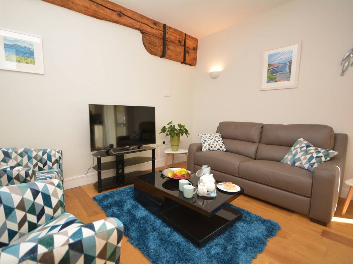 Cottage ∙ 2 Bedrooms ∙ 4 Guests - St Austell