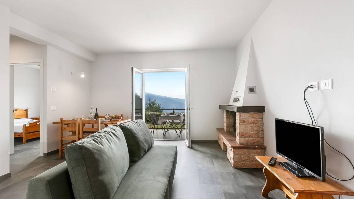 55 M² Apartment ∙ 2 Bedrooms ∙ 4 Guests - Malcesine