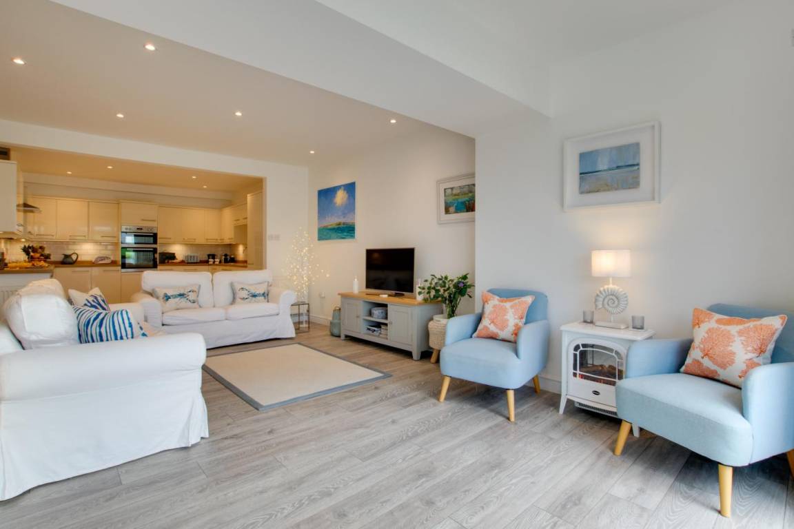 Cottage ∙ 4 Bedrooms ∙ 8 Guests - Mawgan Porth