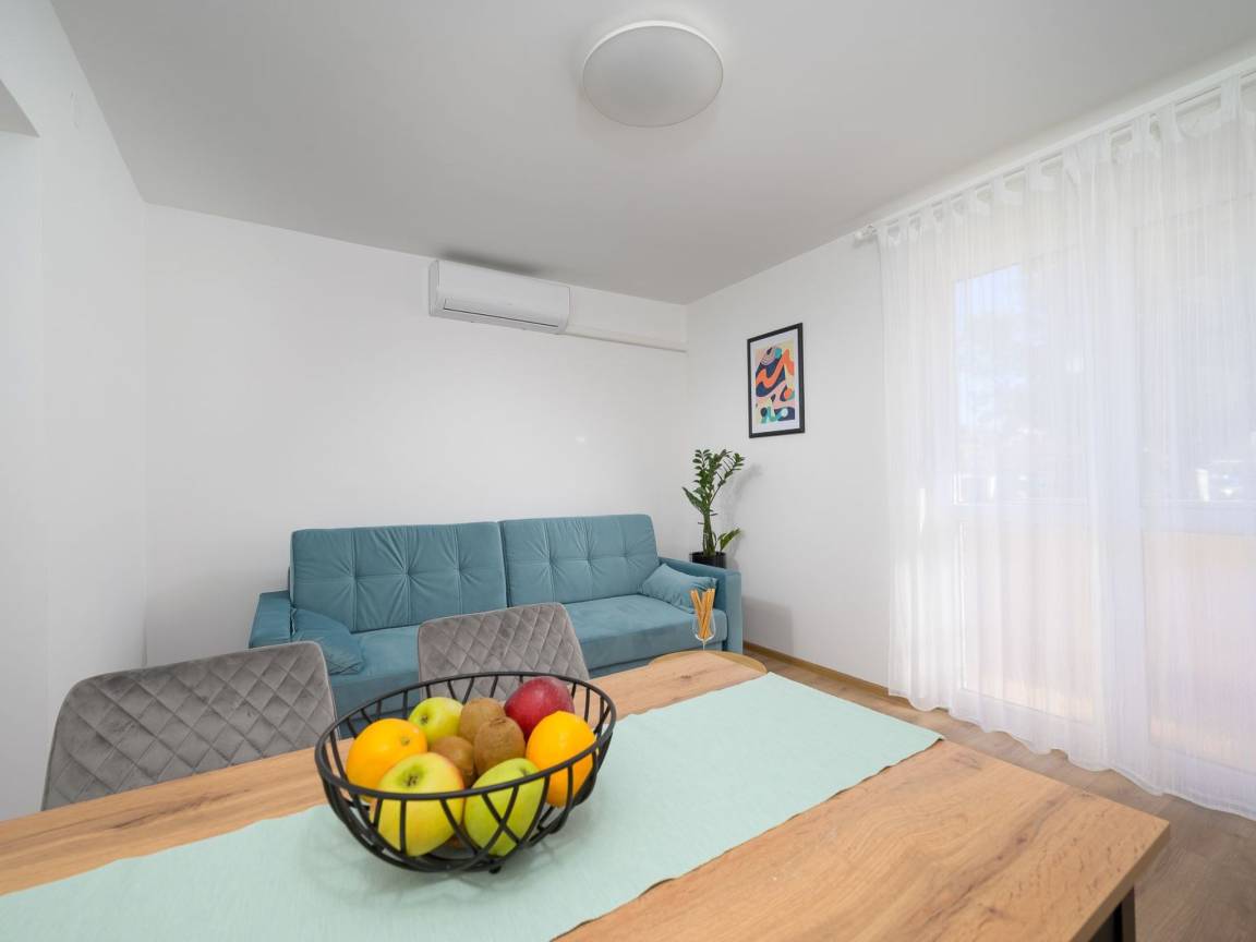 60 M² Apartment ∙ 2 Bedrooms ∙ 4 Guests - Poreč