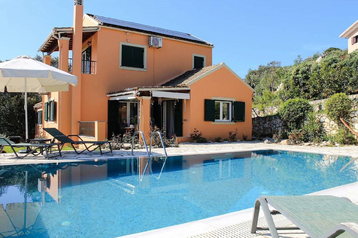 50 M² Casa ∙ 3 Habitaciones ∙ 7 Huéspedes - Ksamil