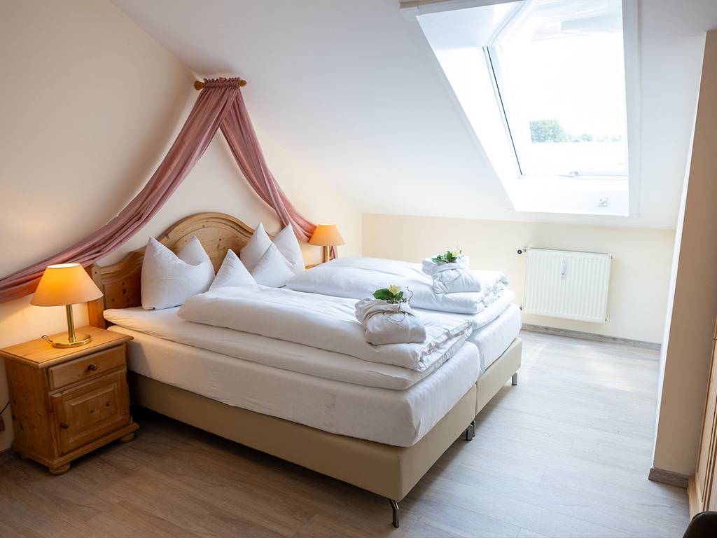 Ferienwohnung ∙ 1 Schlafzimmer ∙ 4 Gäste - Bad Birnbach