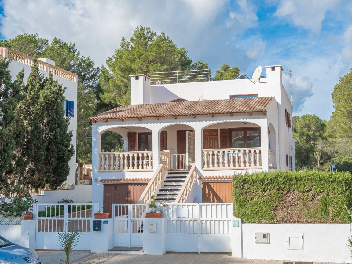 174 M² Ferienhaus ∙ 1 Schlafzimmer ∙ 5 Gäste - Son Serra de Marina