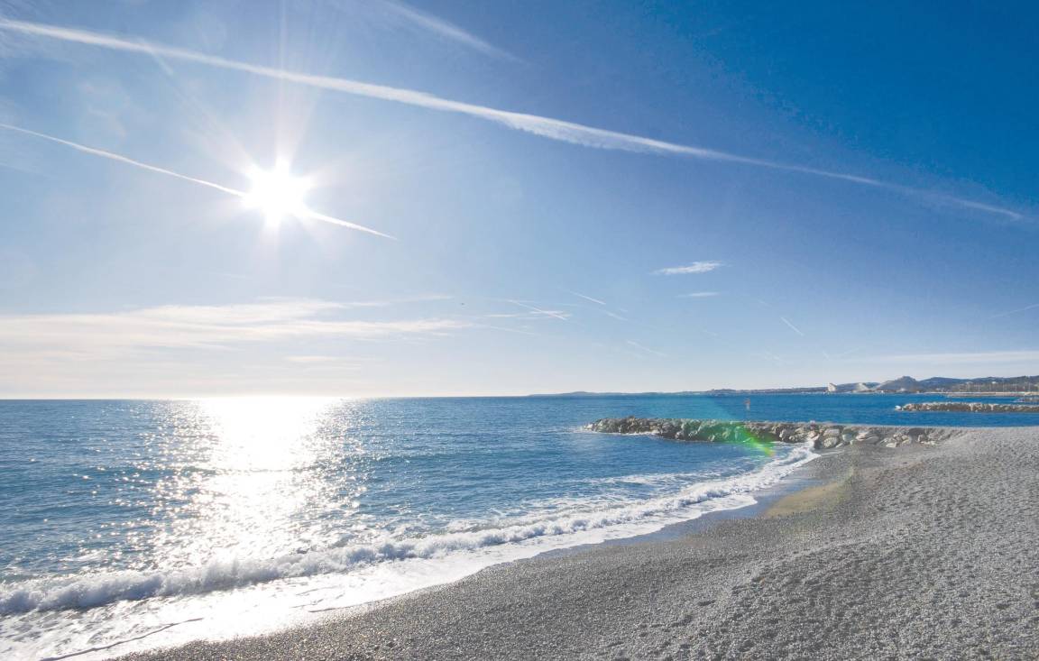 80 M² House ∙ 2 Bedrooms ∙ 6 Guests - Biot
