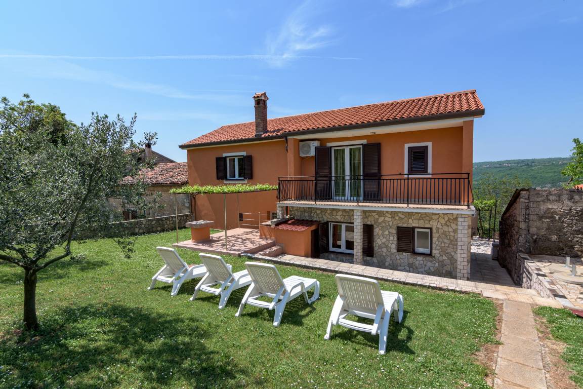 100 M² Ferienhaus ∙ 2 Schlafzimmer ∙ 6 Gäste - Rabac