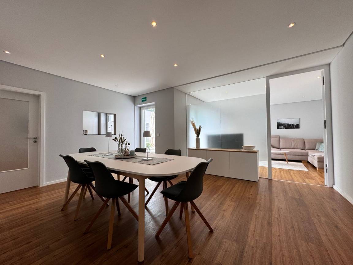 118 M² Ferienwohnung ∙ 3 Schlafzimmer ∙ 6 Gäste - Konstanz