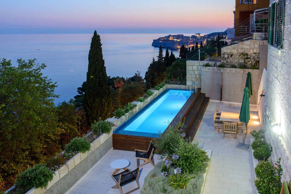 Villa ∙ 5 Bedrooms ∙ 13 Guests - Dubrovnik