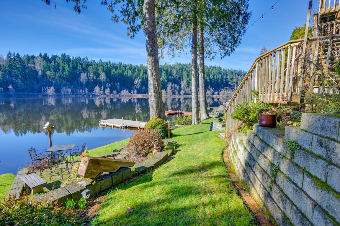 160 M² House ∙ 2 Bedrooms ∙ 6 Guests - Ohop Lake, WA