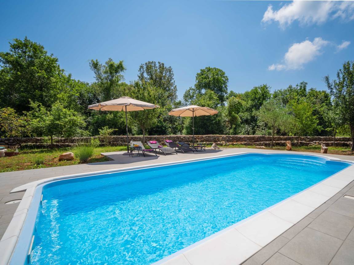 130 M² House ∙ 4 Bedrooms ∙ 8 Guests - Krk