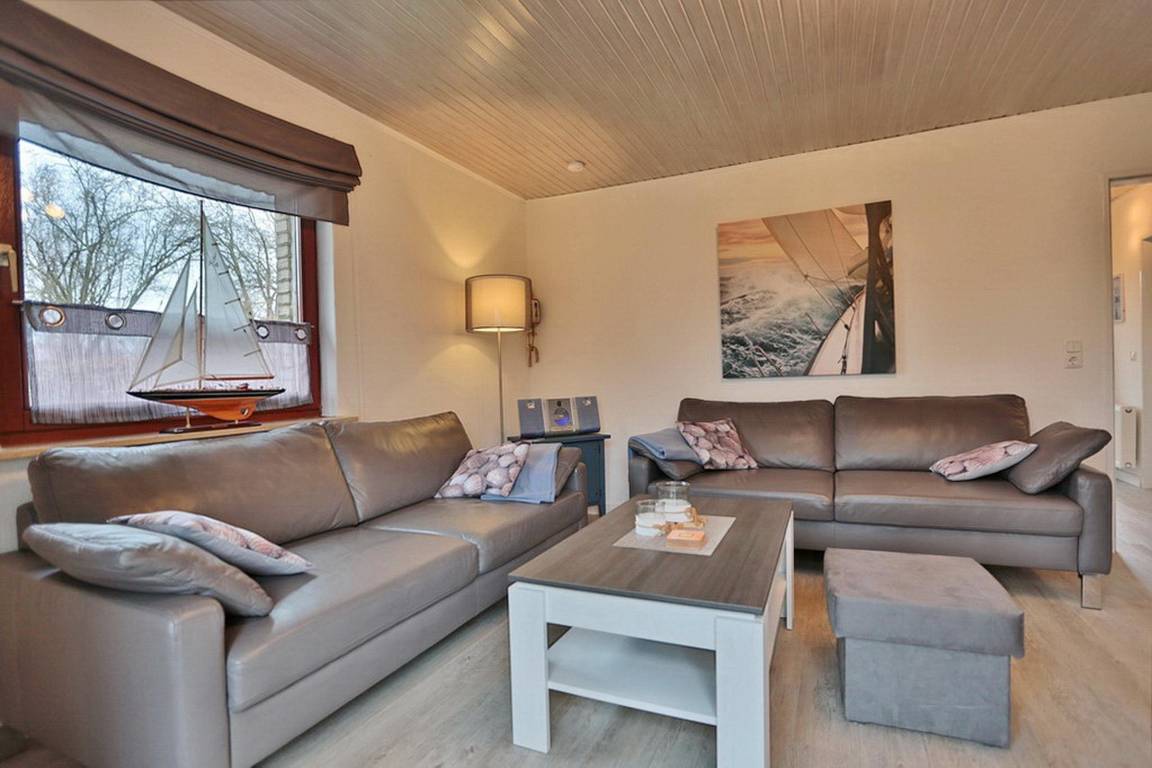 64 M² House ∙ 2 Bedrooms ∙ 3 Guests - Lübeck