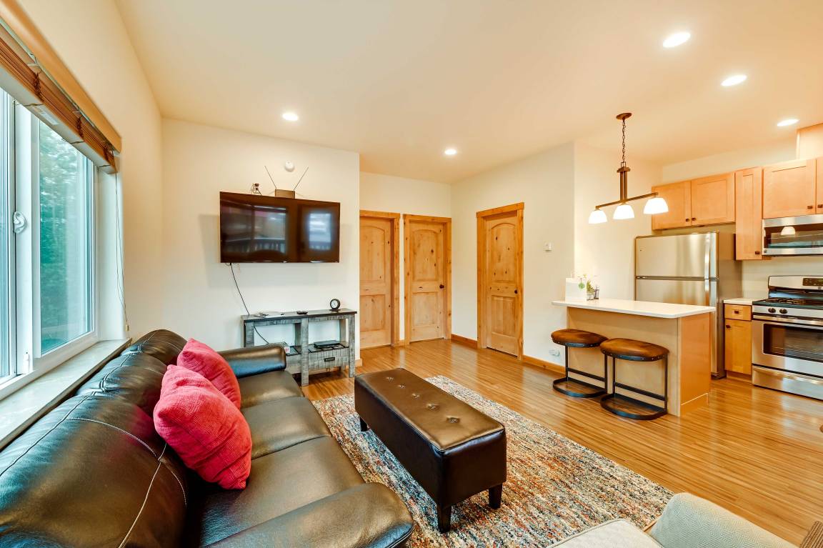 55 M² House ∙ 2 Bedrooms ∙ 5 Guests - Union lake, Soldotna