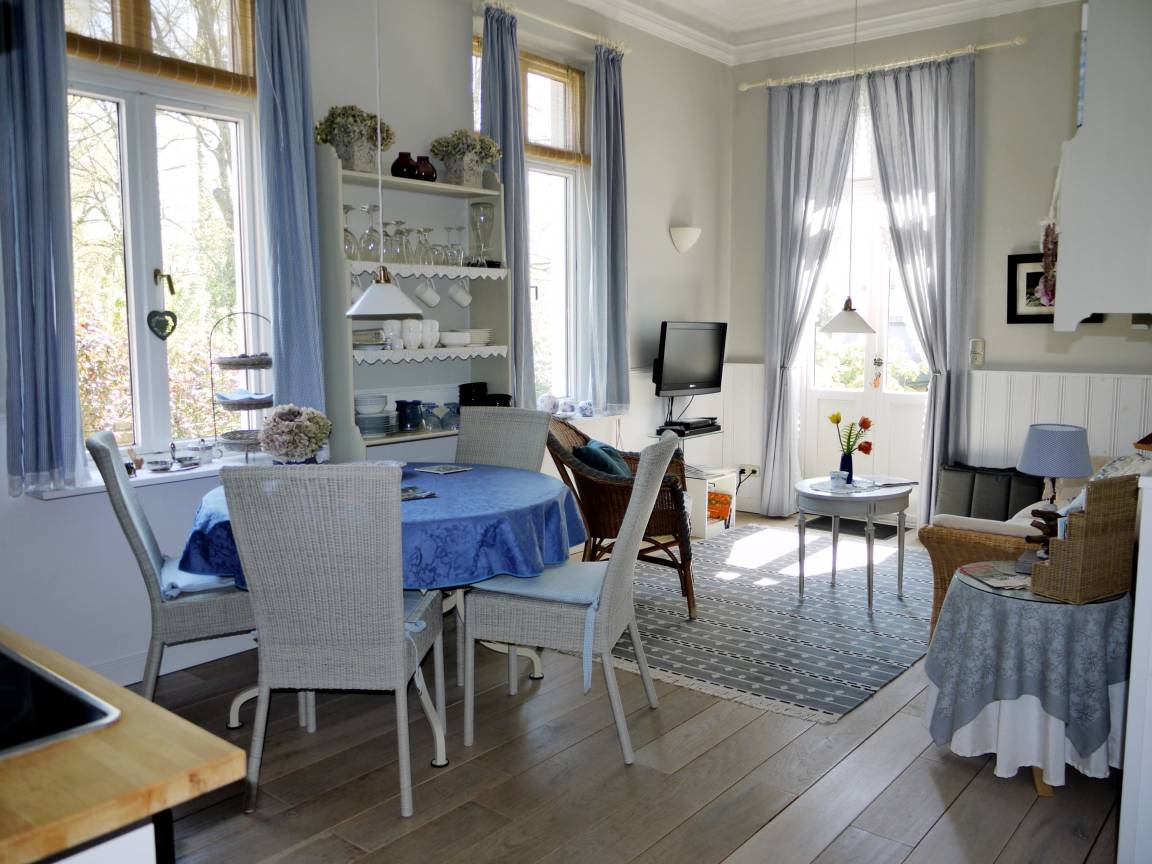 81 M² Ferienwohnung ∙ 1 Schlafzimmer ∙ 4 Gäste - Schleswig