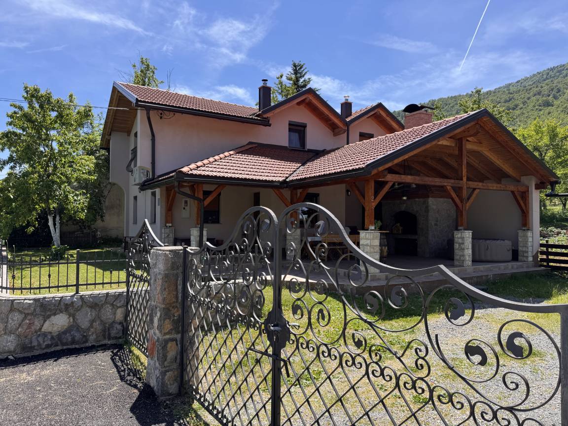 Dom ∙ 3 Sypialnie ∙ 8 Gości - Senj