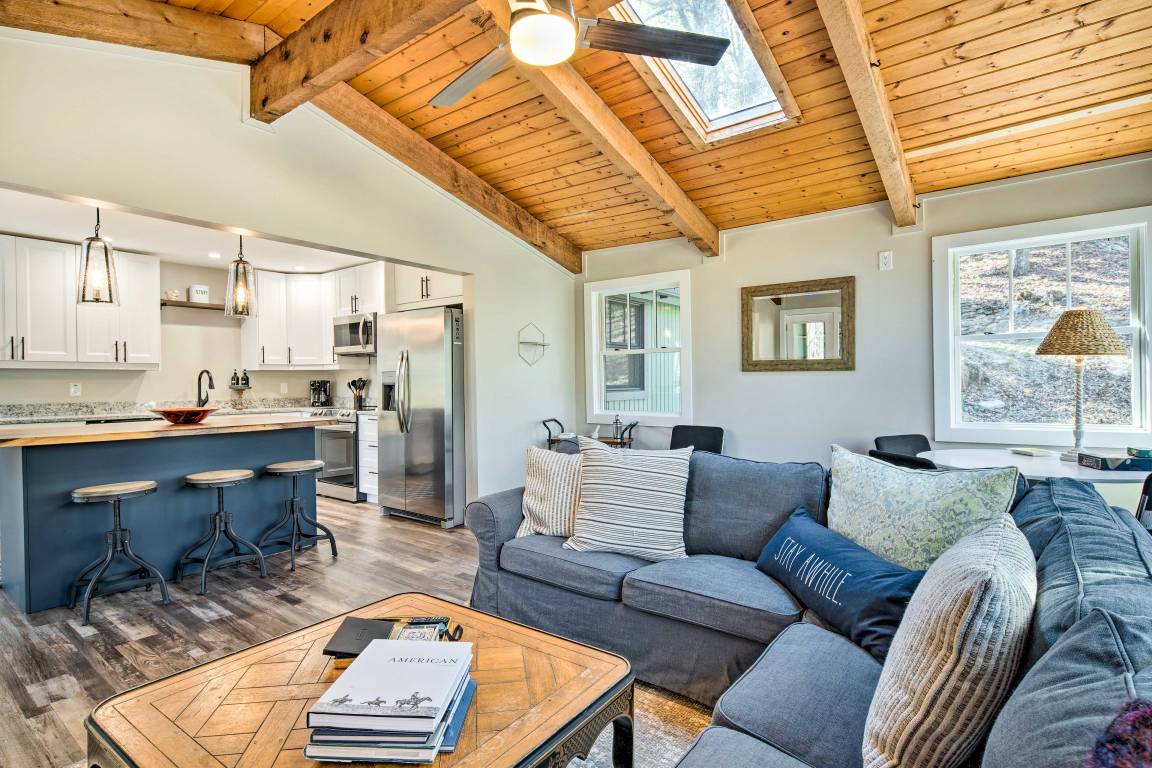 157 M² House ∙ 3 Bedrooms ∙ 6 Guests - Brevard, NC
