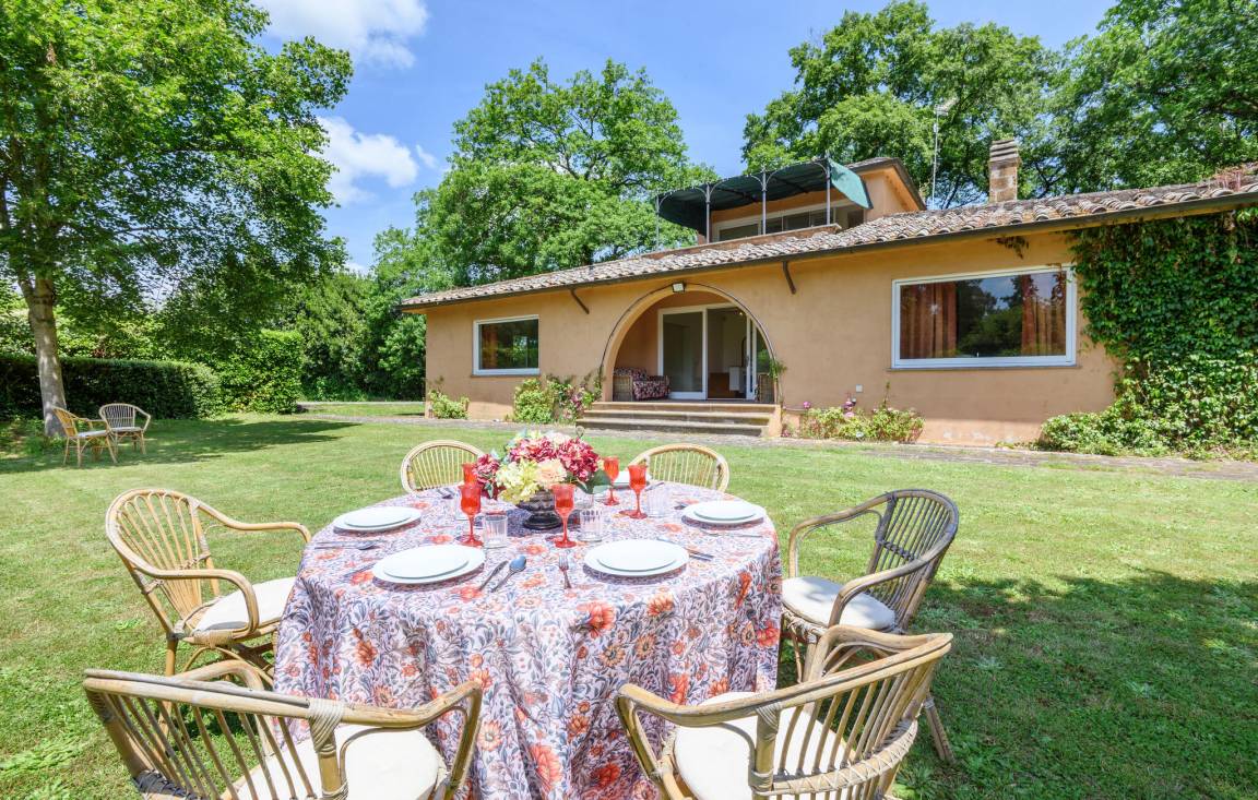 200 M² House ∙ 4 Bedrooms ∙ 8 Guests - Trevignano Romano