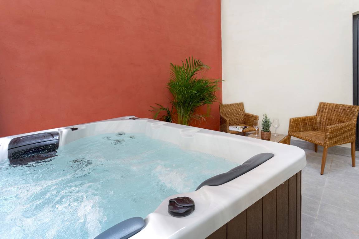 66 M² Apartment ∙ 2 Bedrooms ∙ 4 Guests - Seville