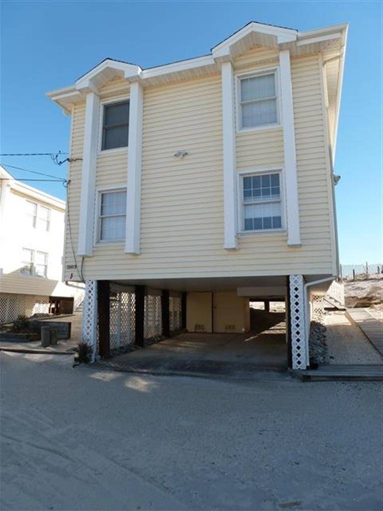 Condo ∙ 3 Bedrooms ∙ 6 Guests - Beach Haven, NJ