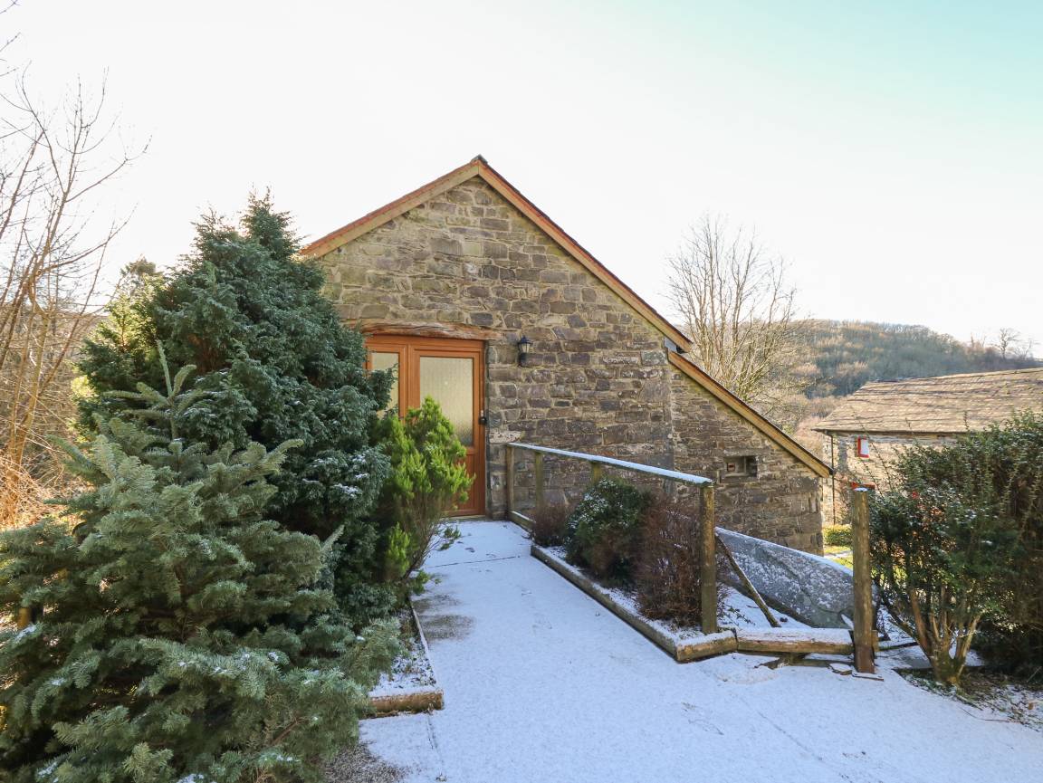 Cottage ∙ 4 Bedrooms ∙ 11 Guests - Wales