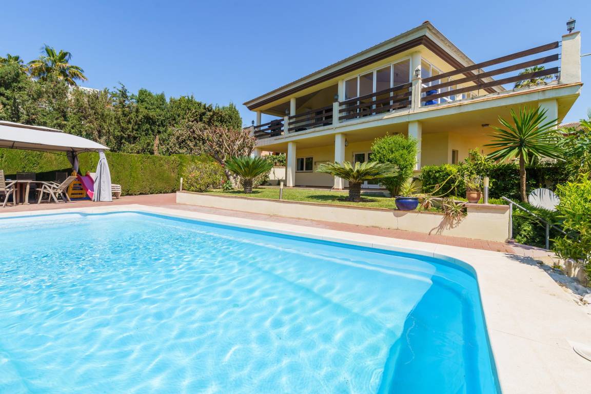 226 M² Villa ∙ 3 Schlafzimmer ∙ 8 Gäste - La Cala de Mijas