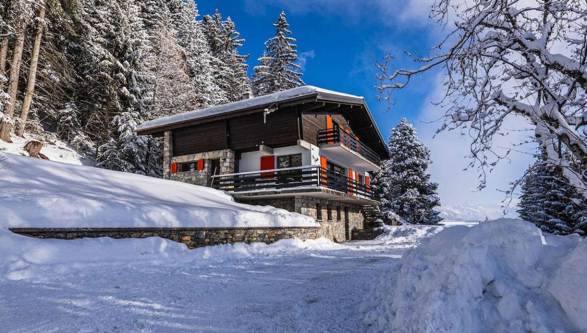 250 M² Chalet ∙ 6 Bedrooms ∙ 14 Guests - Sion