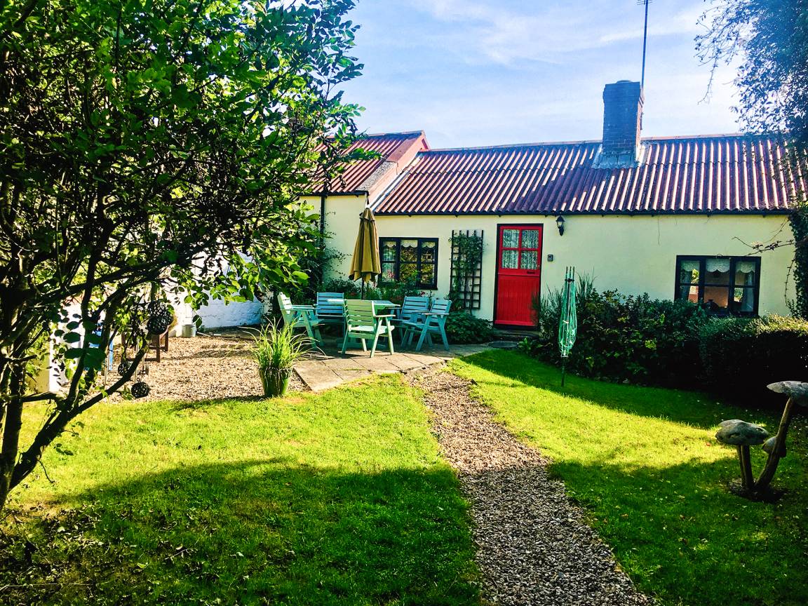 Cottage ∙ 3 Bedrooms ∙ 6 Guests - Charmouth