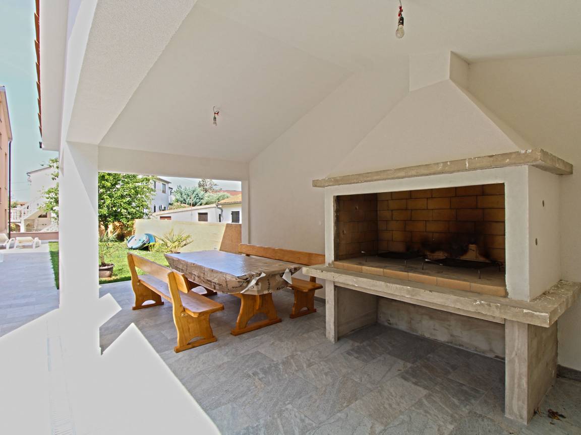 54 M² Apartment ∙ 1 Bedroom ∙ 5 Guests - Peroj