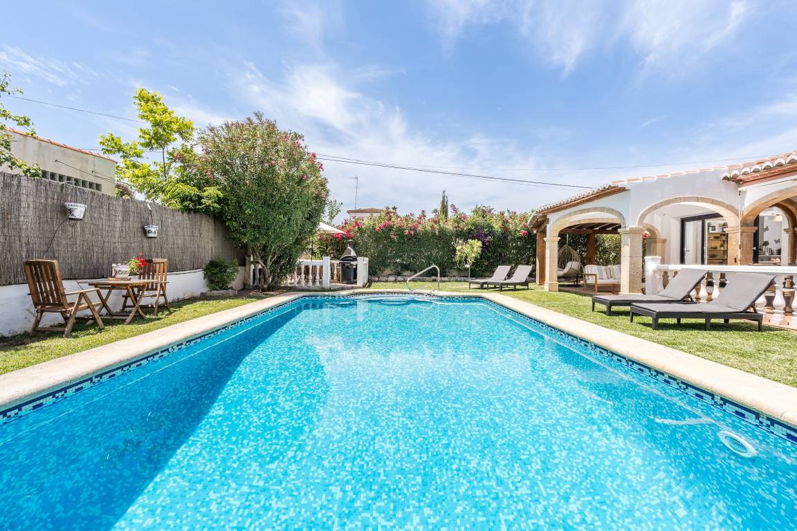 103 M² Villa ∙ 3 Habitaciones ∙ 6 Huéspedes - Jávea