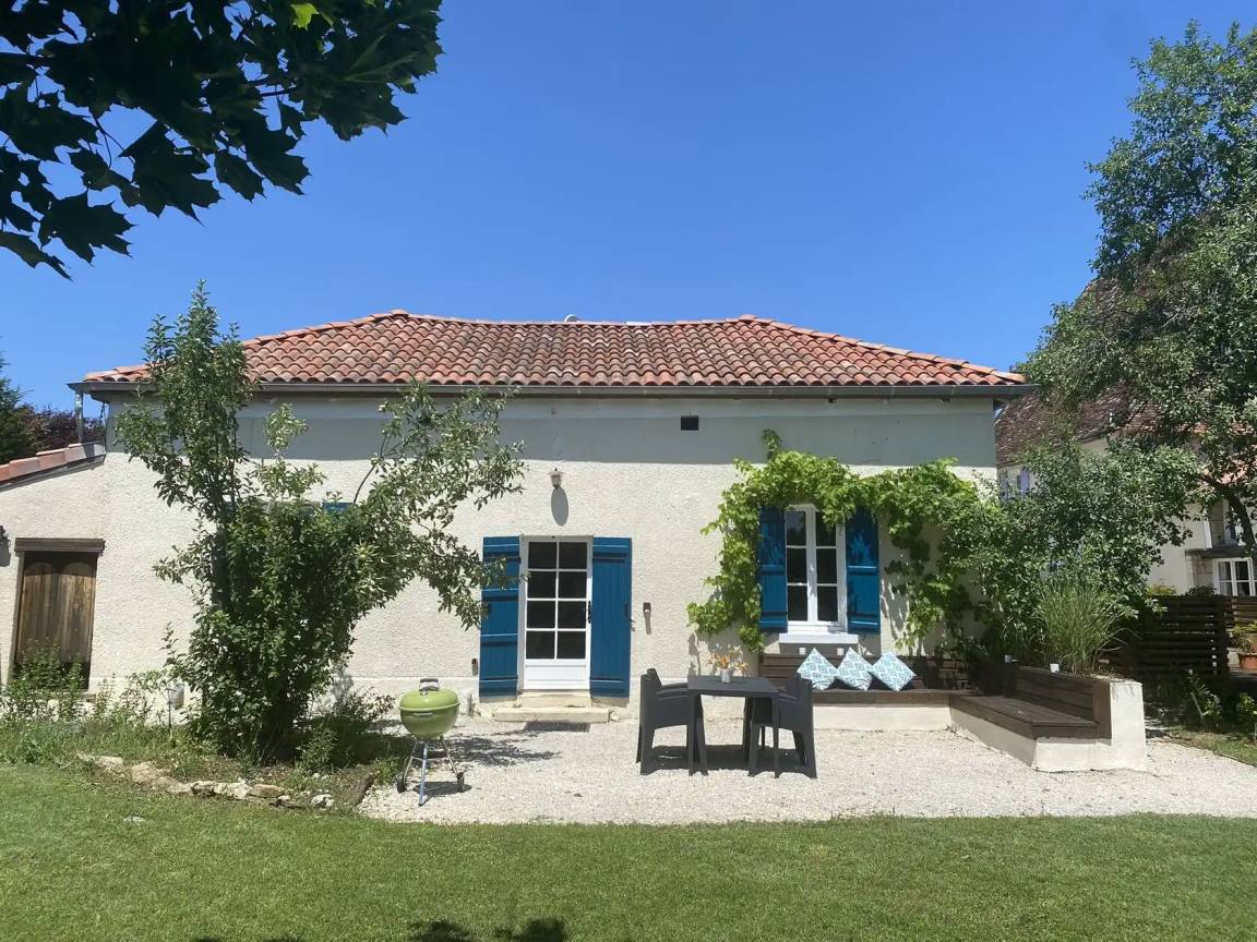 36 M² Ferienhaus ∙ 2 Schlafzimmer ∙ 4 Gäste - Périgueux