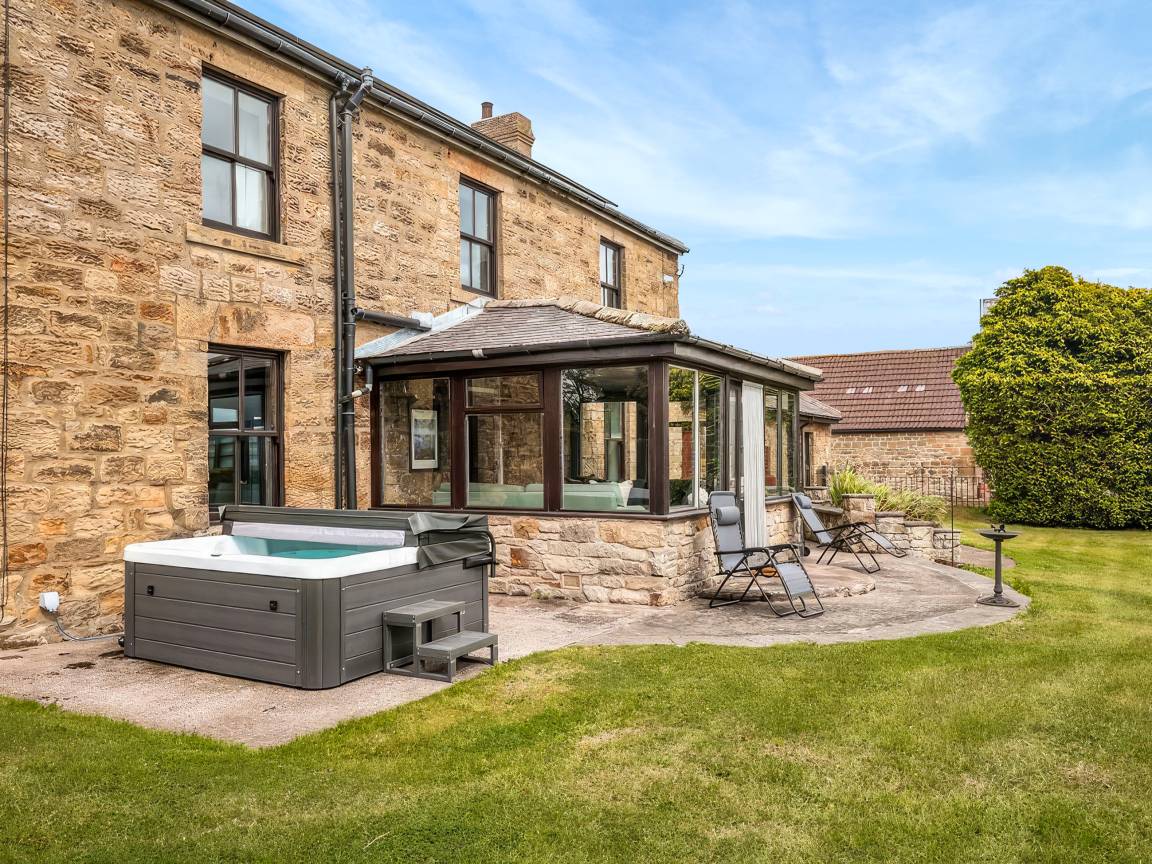 Cottage ∙ 5 Bedrooms ∙ 10 Guests - Alnmouth