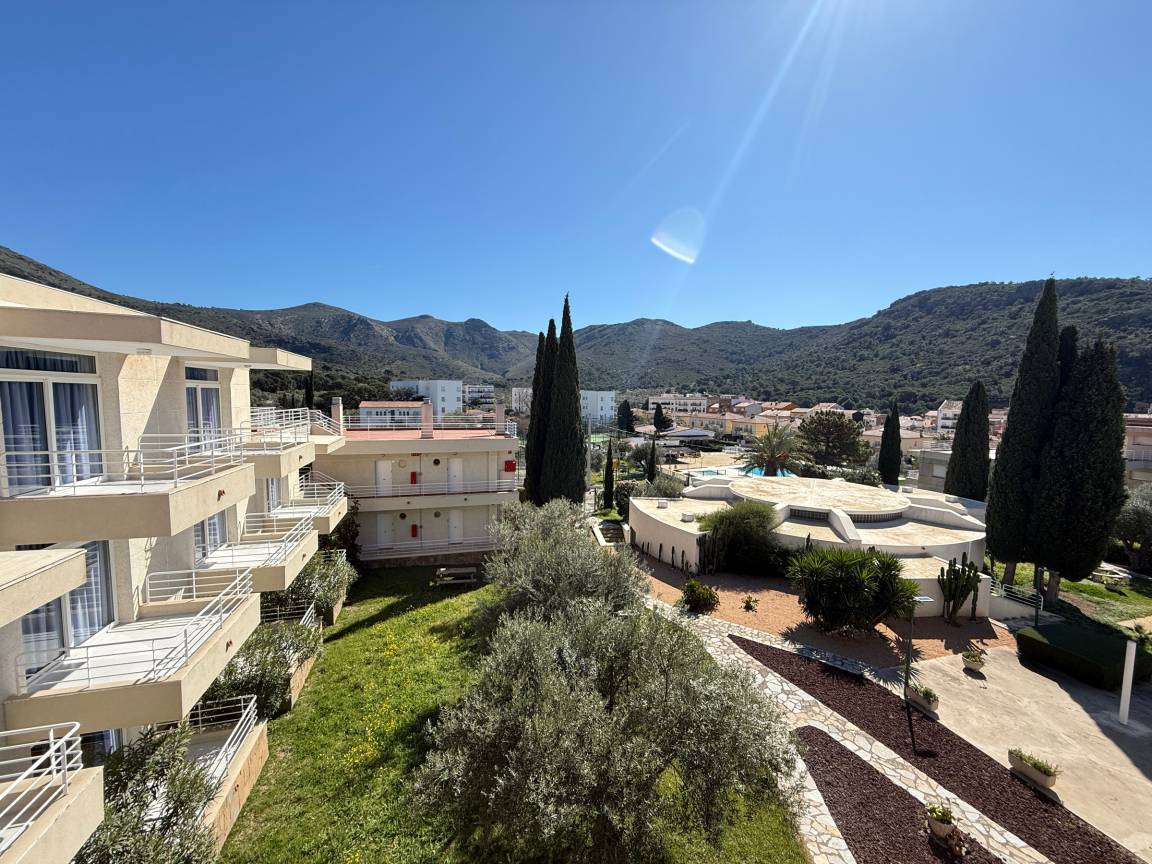 65 M² Apartamento ∙ 2 Habitaciones ∙ 6 Huéspedes - Cadaqués