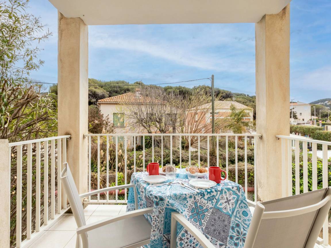 36 M² Huis ∙ 1 Slaapkamer ∙ 2 Gasten - Saint-Cyr-sur-Mer