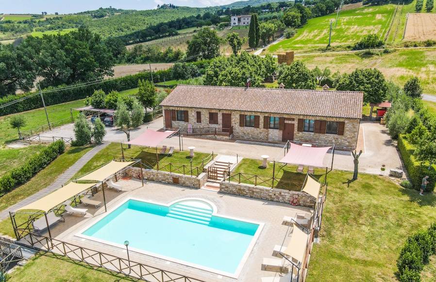 Farmhouse ∙ 1 Bedroom ∙ 9 Guests - Todi