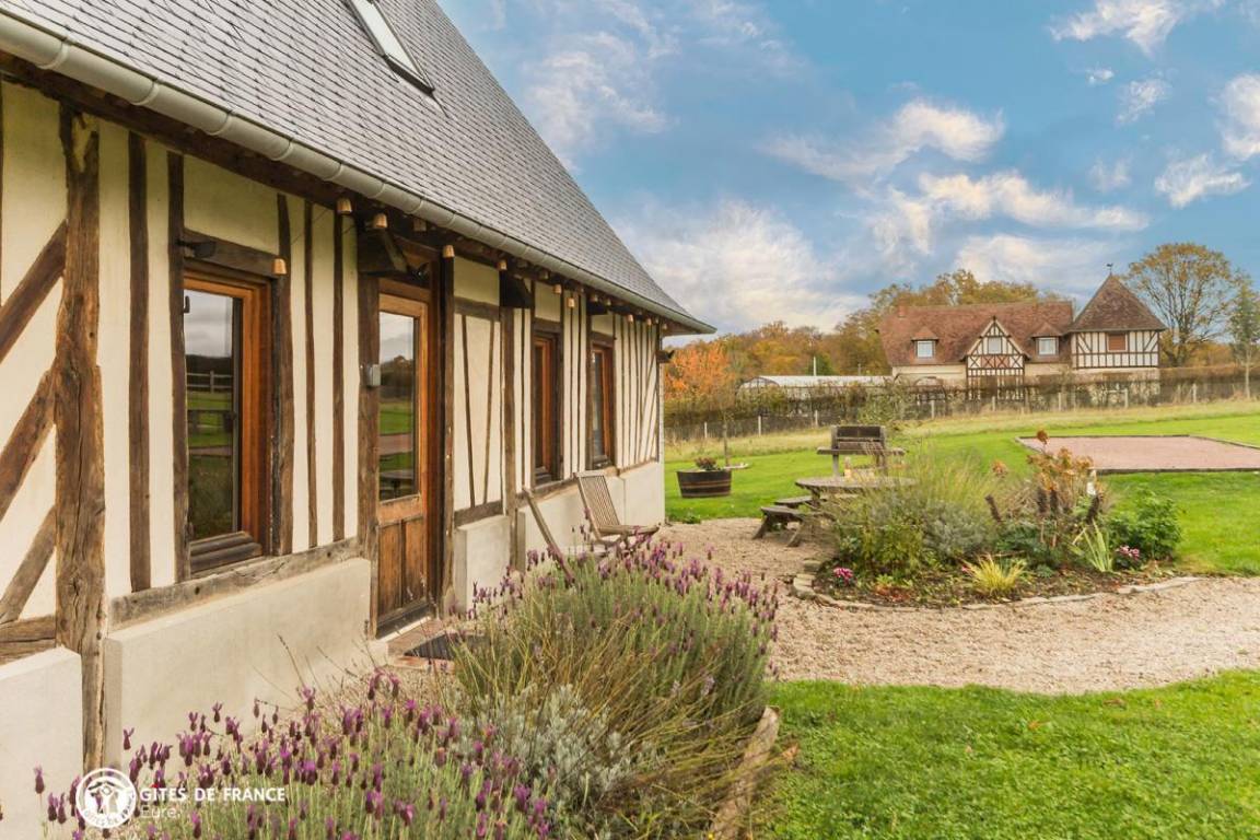 85 M² Gîte ∙ 3 Chambres ∙ 6 Personnes - Pont-Audemer