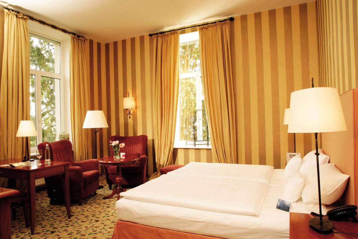 30 M² Hotel ∙ 1 Schlafzimmer ∙ 2 Gäste - Bad Neuenahr-Ahrweiler