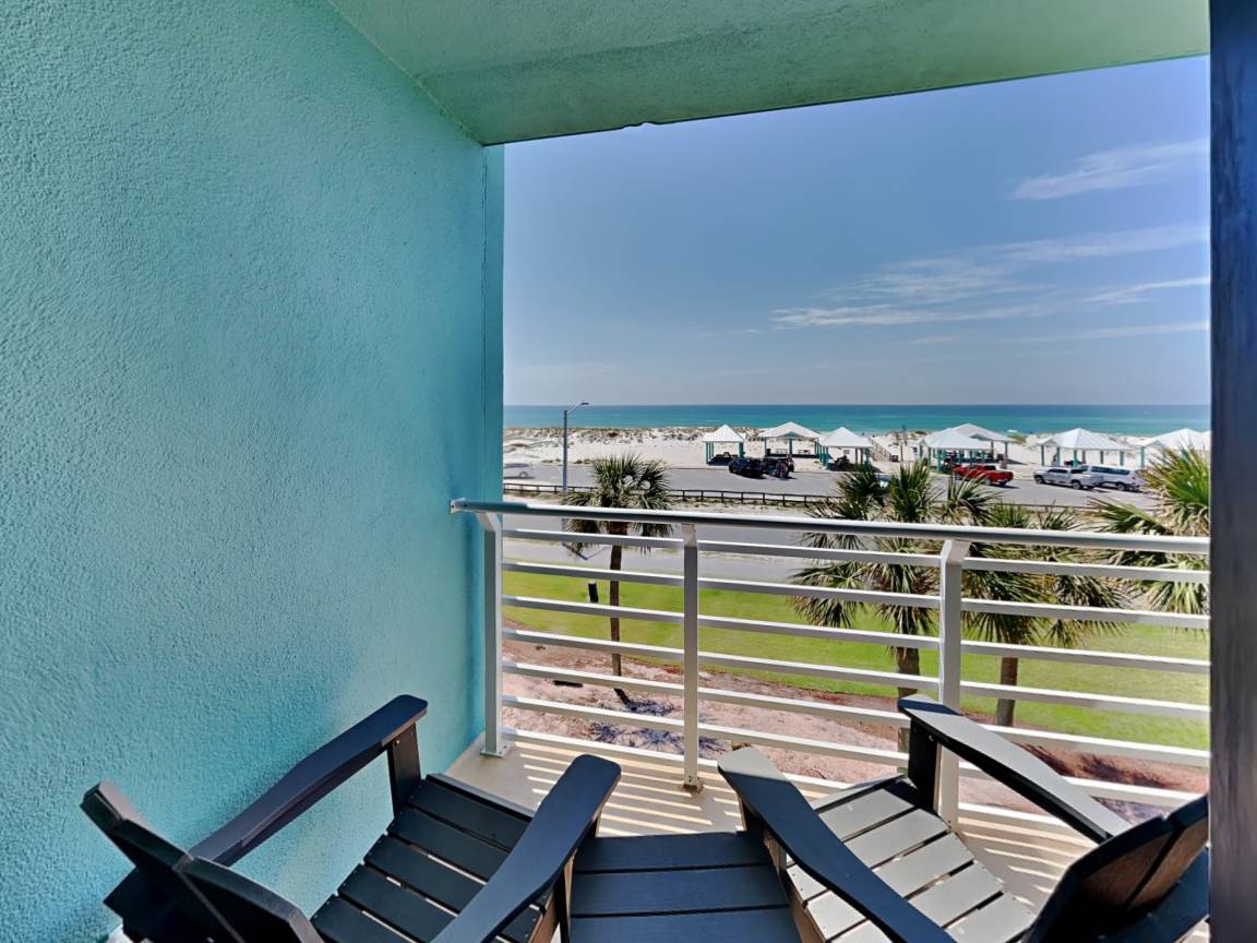 126 M² Condo ∙ 2 Bedrooms ∙ 6 Guests - Pensacola Beach, FL