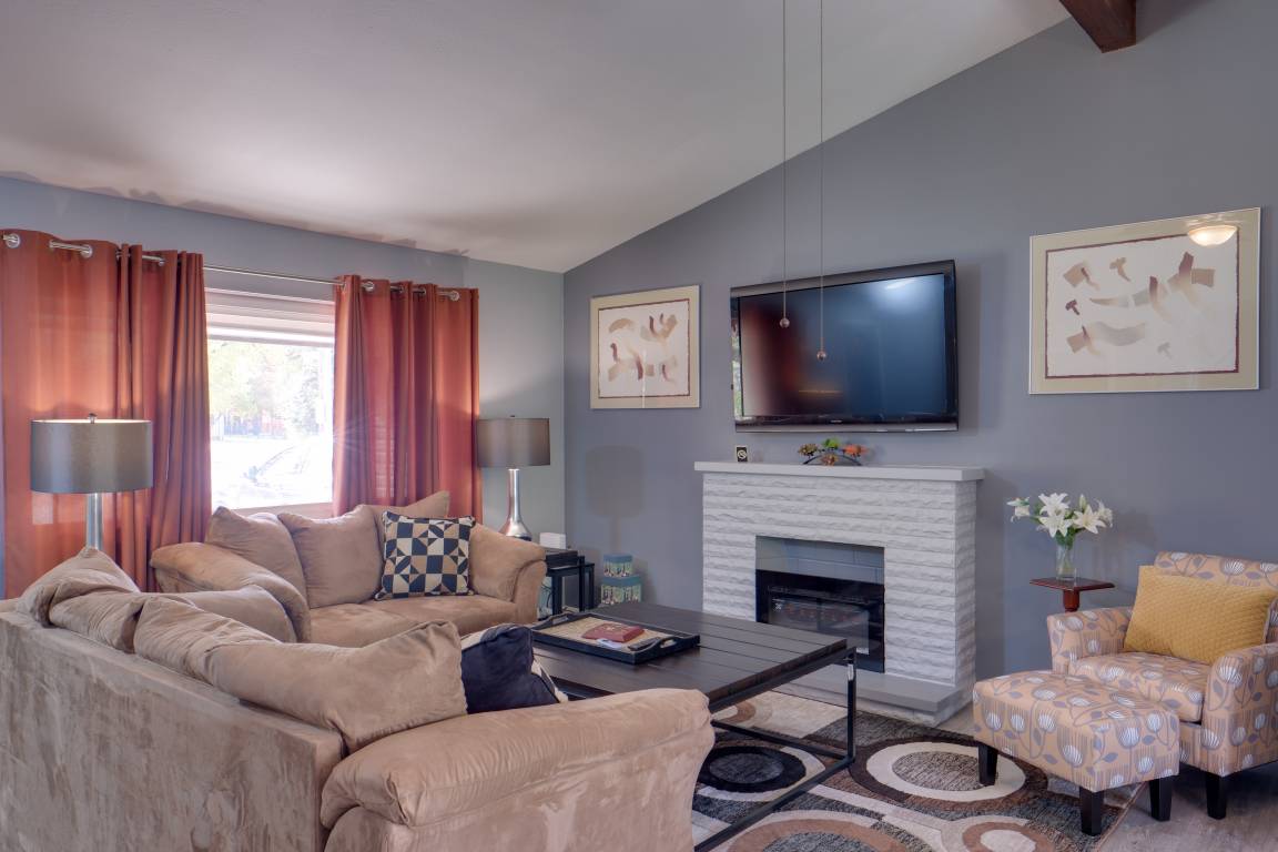 143 M² House ∙ 4 Bedrooms ∙ 8 Guests - Shaker Heights, OH