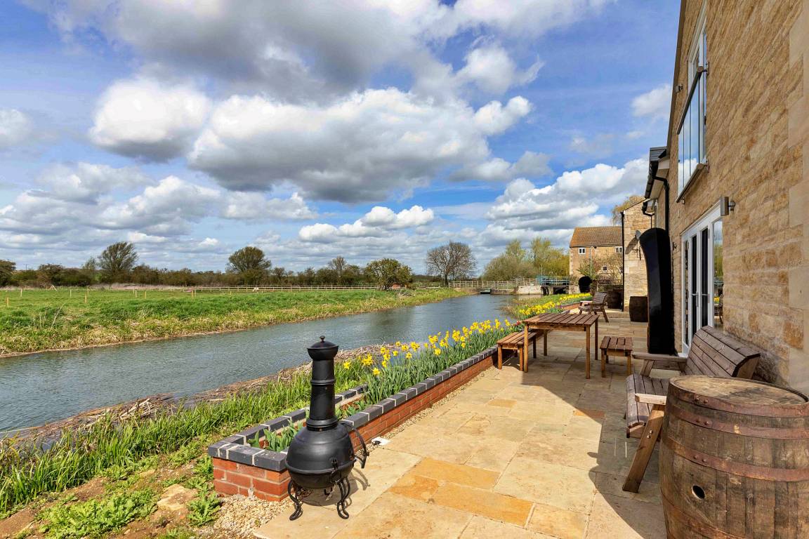 140 M² Casa ∙ 3 Habitaciones ∙ 6 Huéspedes - Bourne