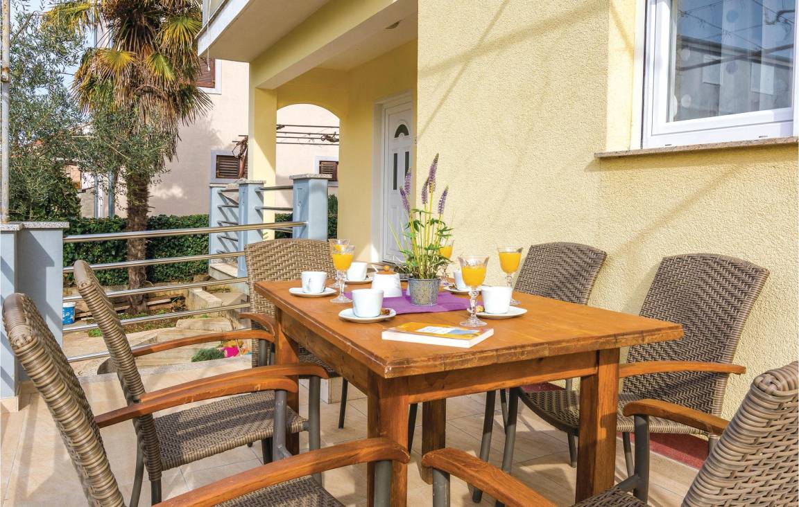 124 M² House ∙ 3 Bedrooms ∙ 8 Guests - Zadar