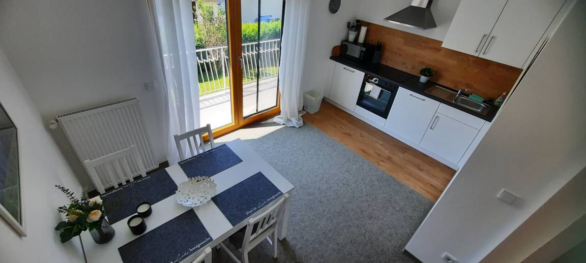 60 M² Ferienwohnung ∙ 2 Schlafzimmer ∙ 4 Gäste - Gstadt am Chiemsee