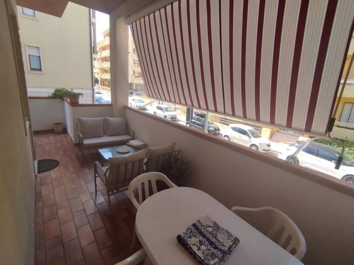 70 M² Apartament ∙ 3 Sypialnie ∙ 5 Gości - Alghero