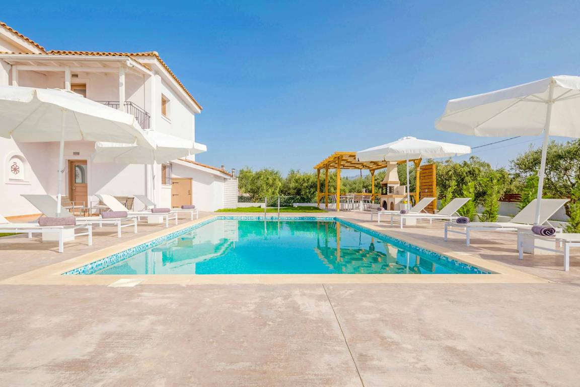 Villa ∙ 5 Bedrooms ∙ 10 Guests - Zakinthos