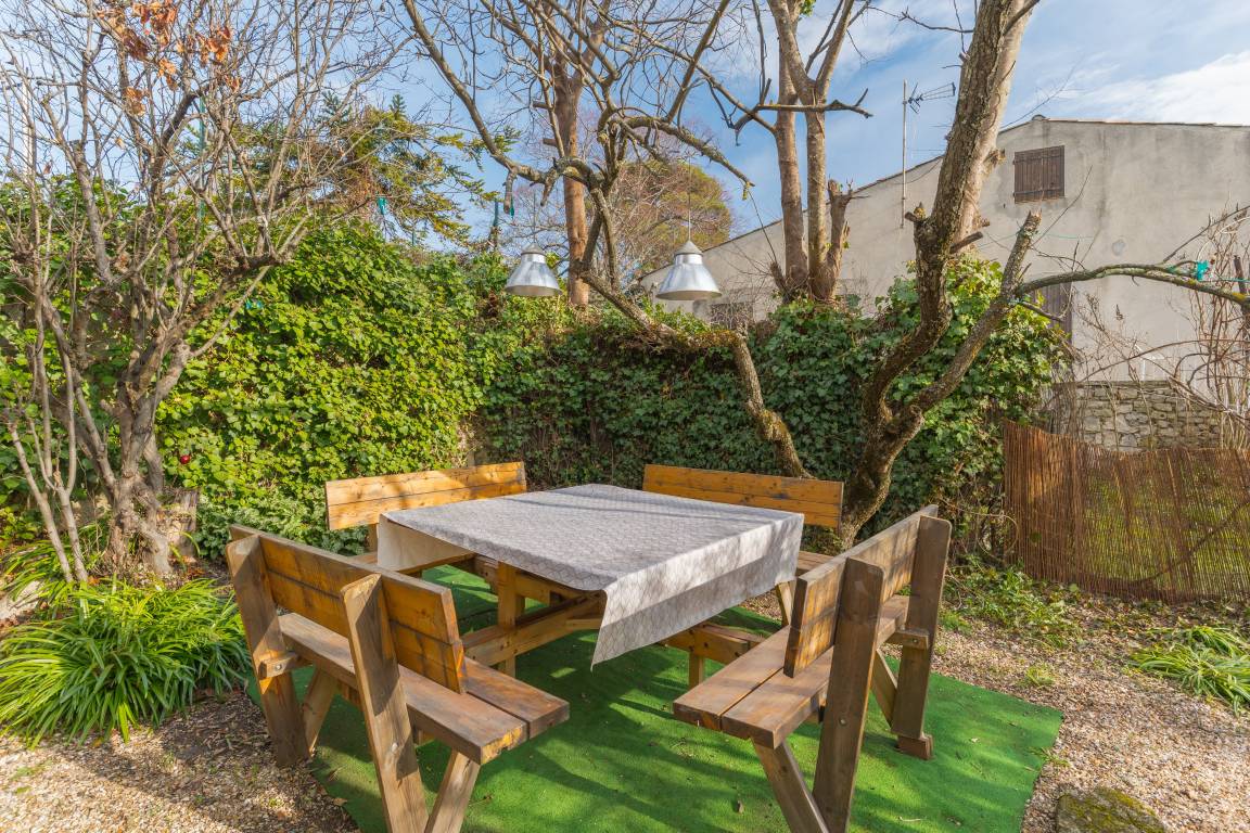 100 M² House ∙ 3 Bedrooms ∙ 8 Guests - Manosque