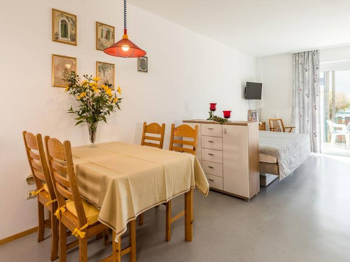55 M² Ferienwohnung ∙ 1 Schlafzimmer ∙ 3 Gäste - Illmensee