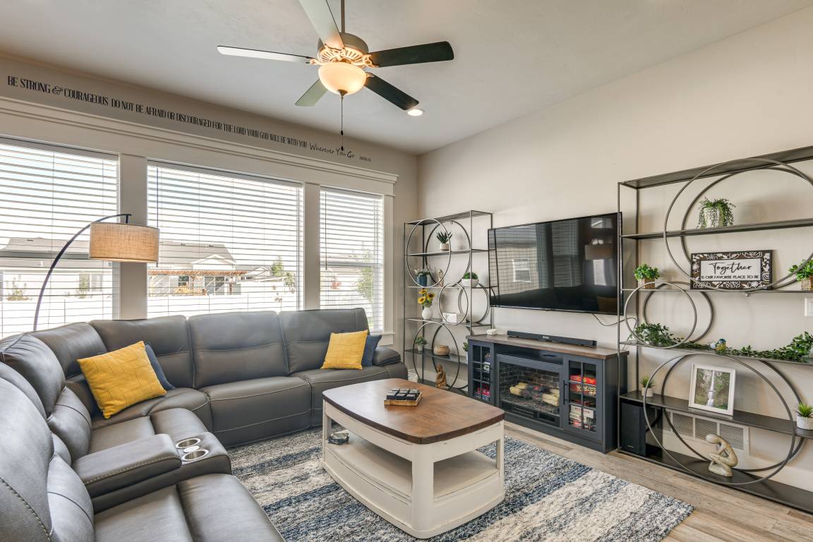 253 M² House ∙ 5 Bedrooms ∙ 11 Guests - Idaho Falls, ID