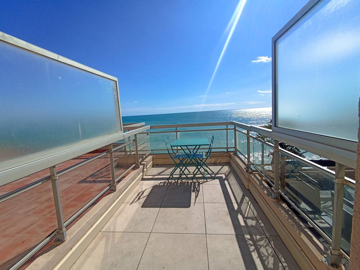 22 M² Studio ∙ 1 Chambre ∙ 2 Personnes - Sète