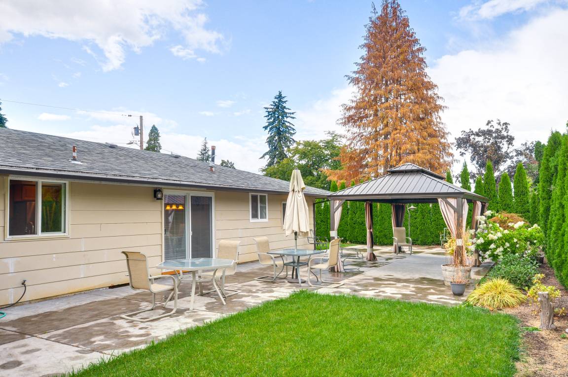 117 M² House ∙ 3 Bedrooms ∙ 6 Guests - West Linn, OR