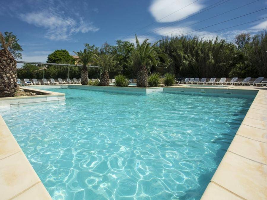 50 M² Apartment ∙ 3 Bedrooms ∙ 5 Guests - Arles