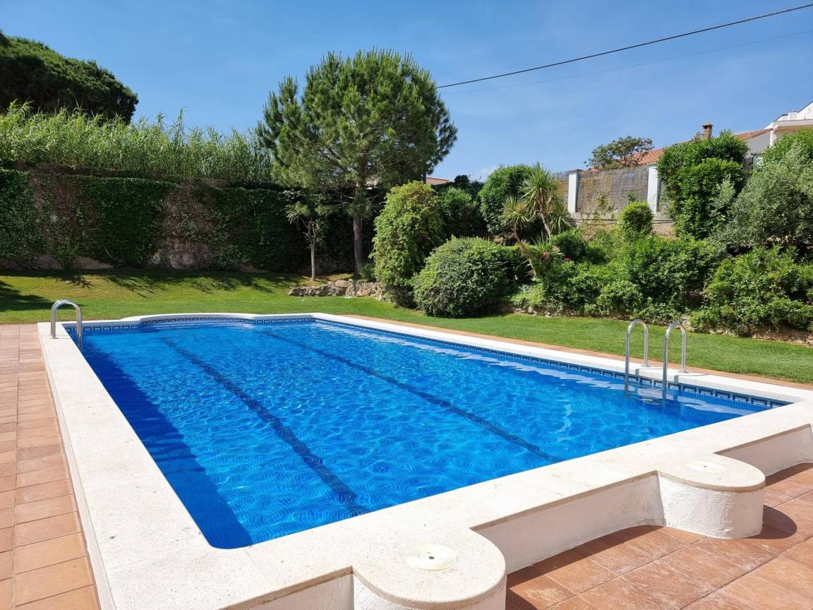 37 M² Apartamento ∙ 1 Habitación ∙ 4 Huéspedes - L'Escala