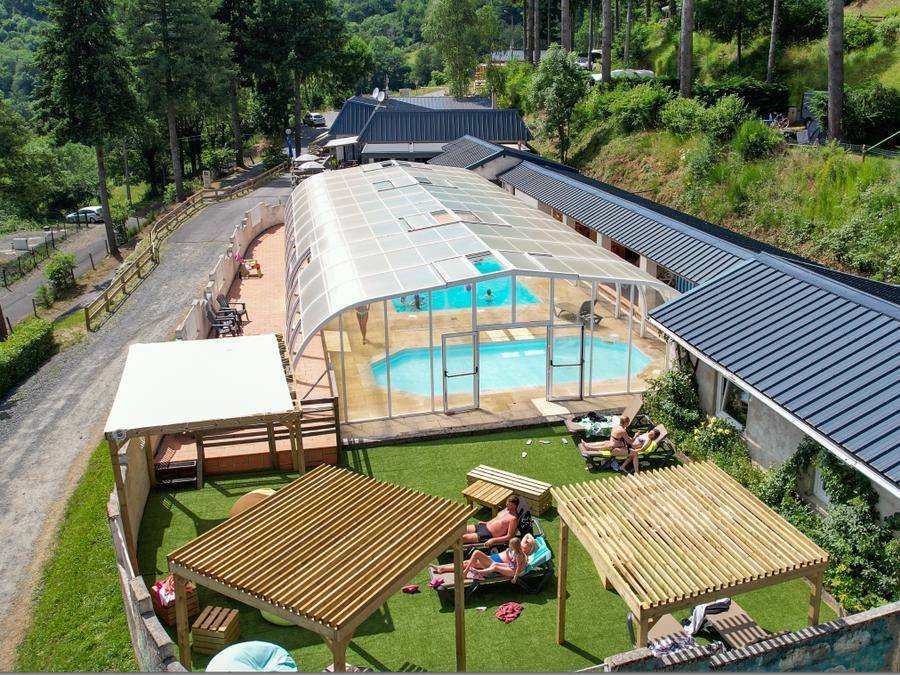 34 M² Tente ∙ 2 Chambres ∙ 5 Personnes - Cantal