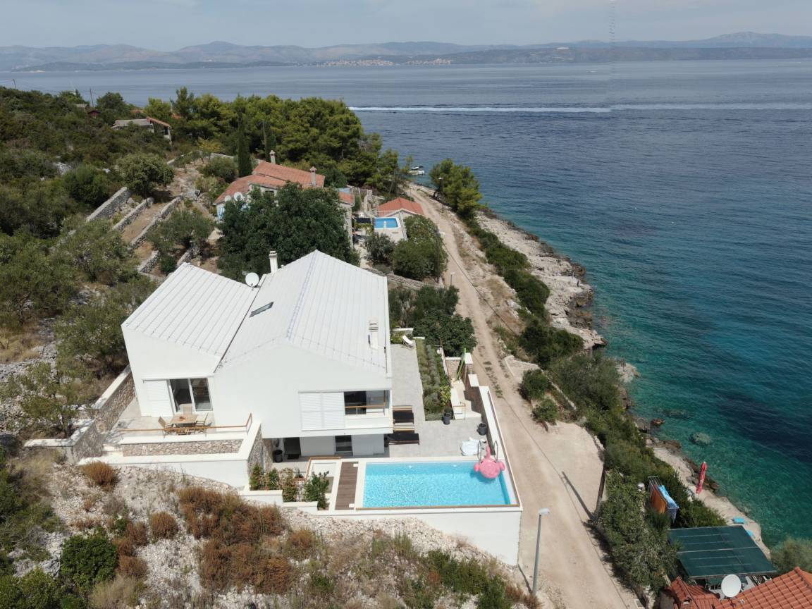 250 M² Maison De Vacances ∙ 4 Chambres ∙ 6 Personnes - Maslinica